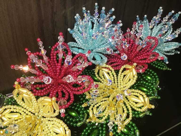 ¿Qué significan los tembleques panameños? - Colibrí Tembleques